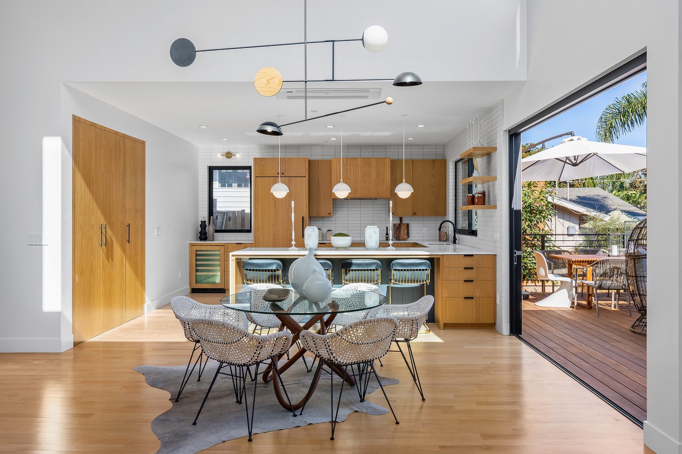 Designing Harmony with Nature: The 605 Cornish House - Look My Town